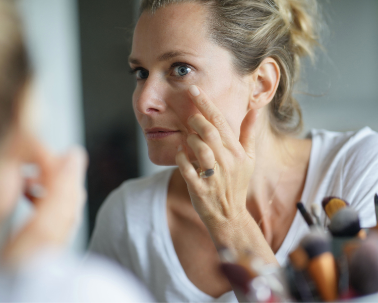 Pimples Vs. Herpes-7 Signs To Tell Them Apart