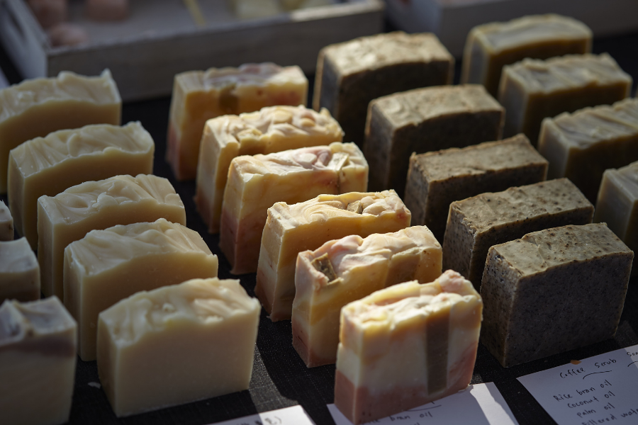 16 Best Natural Handmade Soap Gift Set Ideas